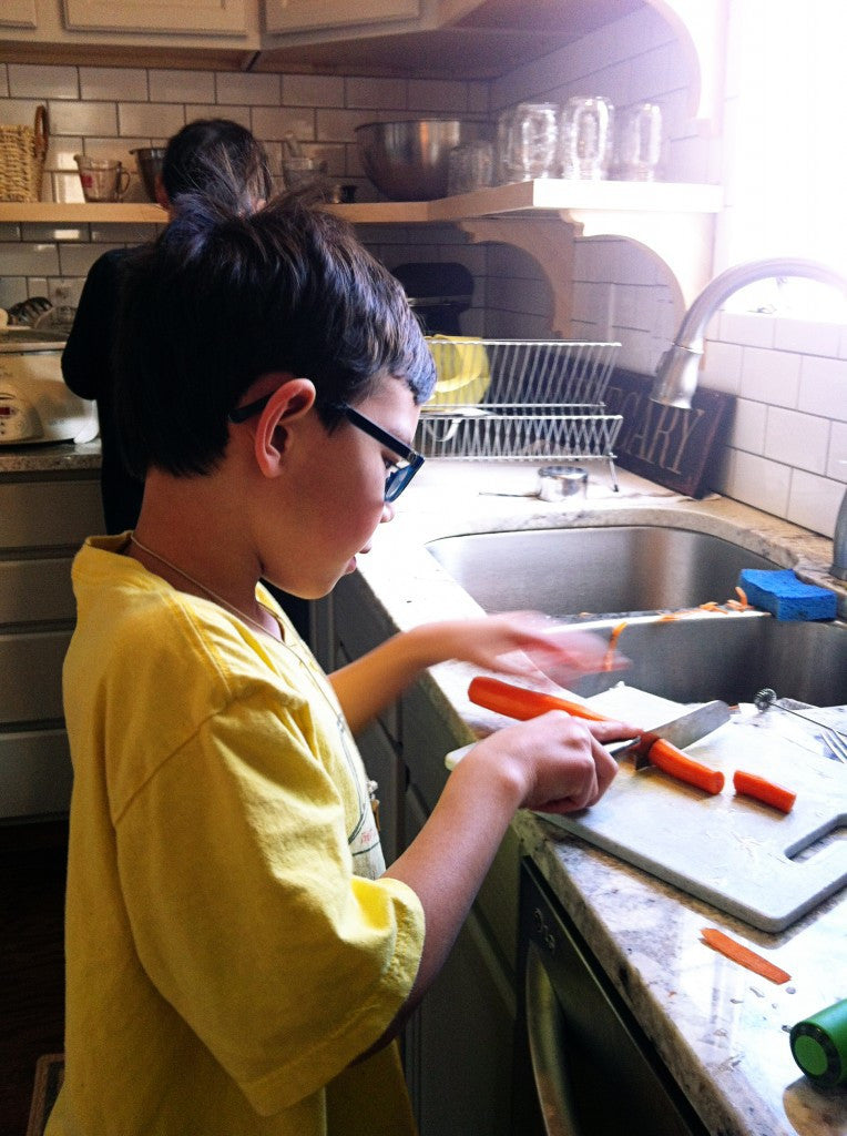 Teaching Little Ones To Help Around The House At Any Age – GraceLaced